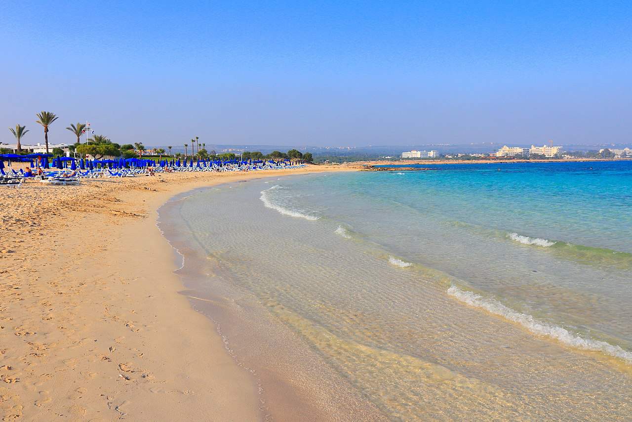 Makronissos Beach: Ein Traumhafter Strand auf Zypern